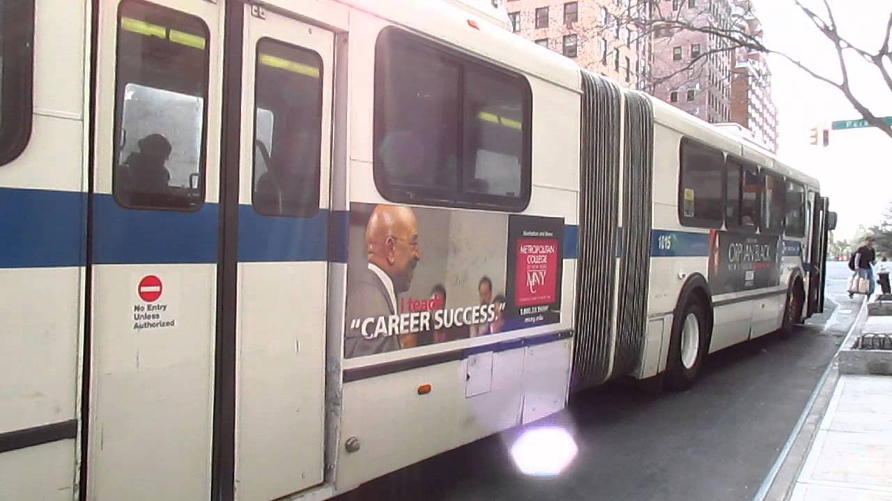 MTA New York City Bus: 1999 New Flyer D60HF Articulated #1015 on the ...