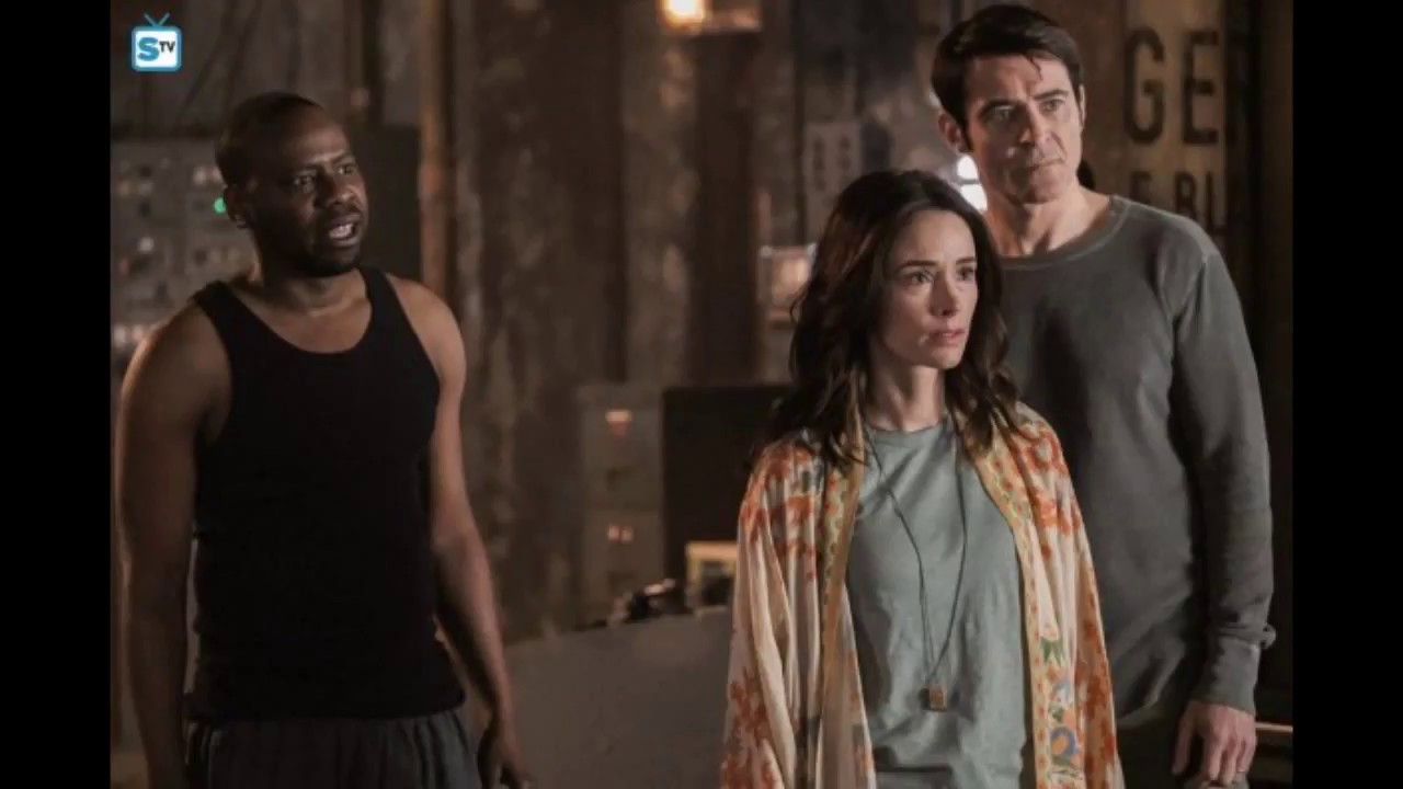 Timeless Episode 2x09 - 2x10 Season Finale Promotional Photos - YouTube