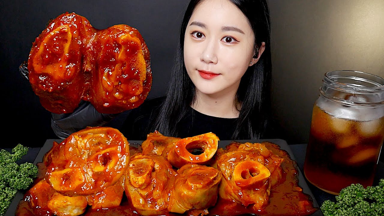 입에서 녹는 매운 우족찜 먹방 [SPICY BRAISED BEEF FEET] Real Sound MUKBANG | ASMR ...