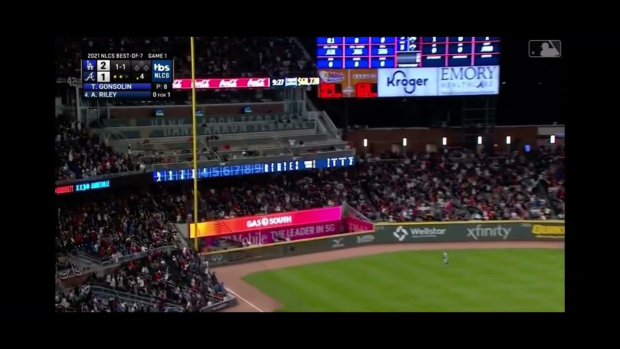 Austin Riley Game Tying Homerun Vs. Dodgers NLCS - YouTube