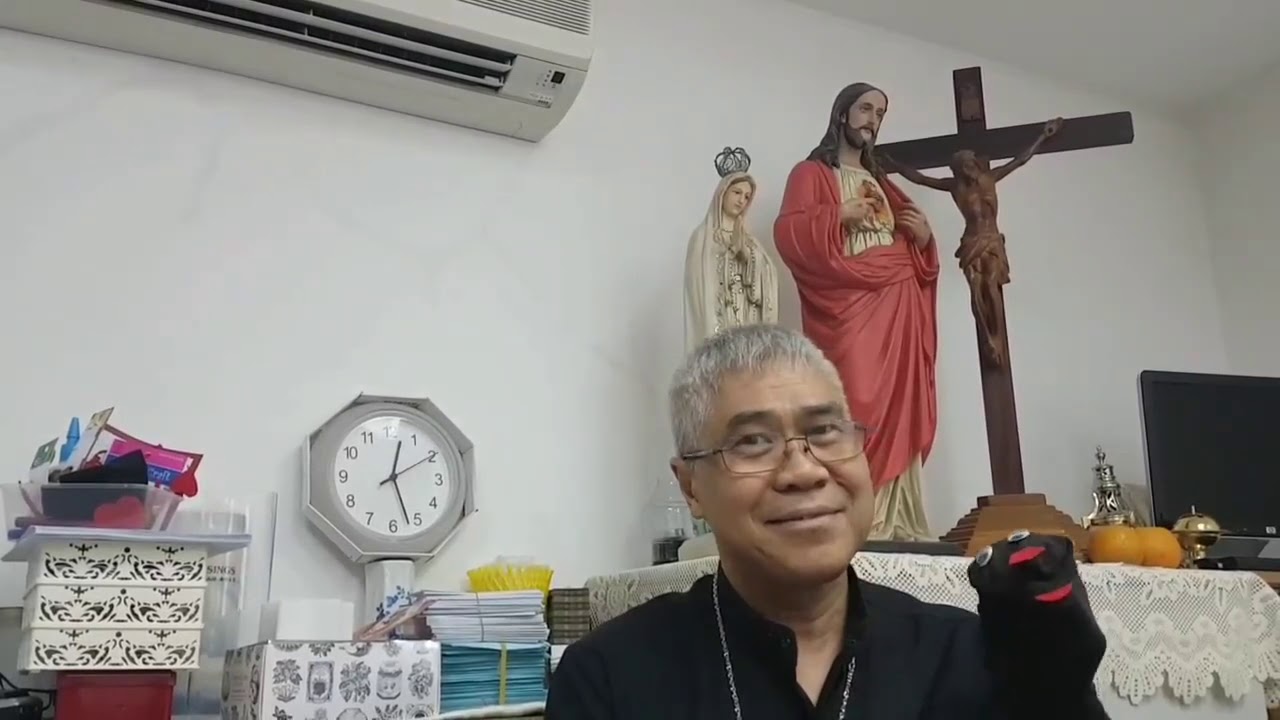 Prayerful Puppet (Fr Stephen Yim) with His Grace Archbishop William Goh ...