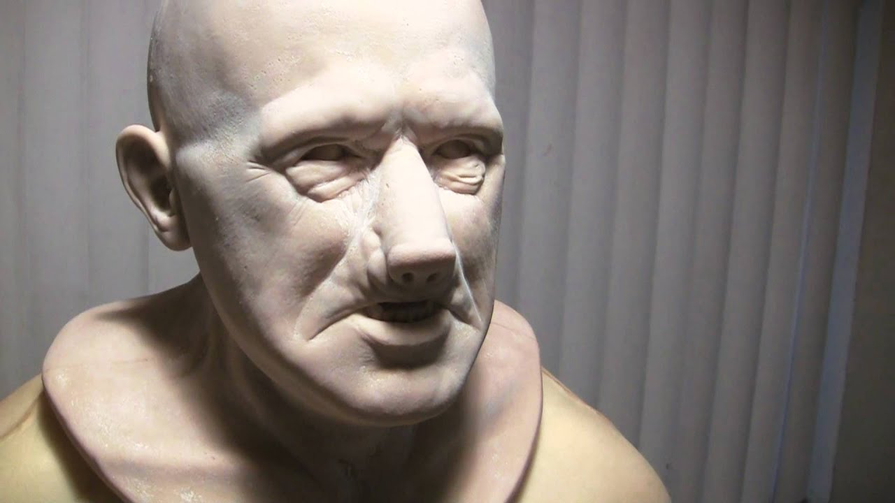 1941 The wolfman animatronic prop sneek peek - YouTube