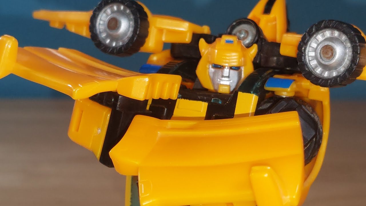 He can finally take flight! #Transformers Reveal the Shield Bumblebee ...