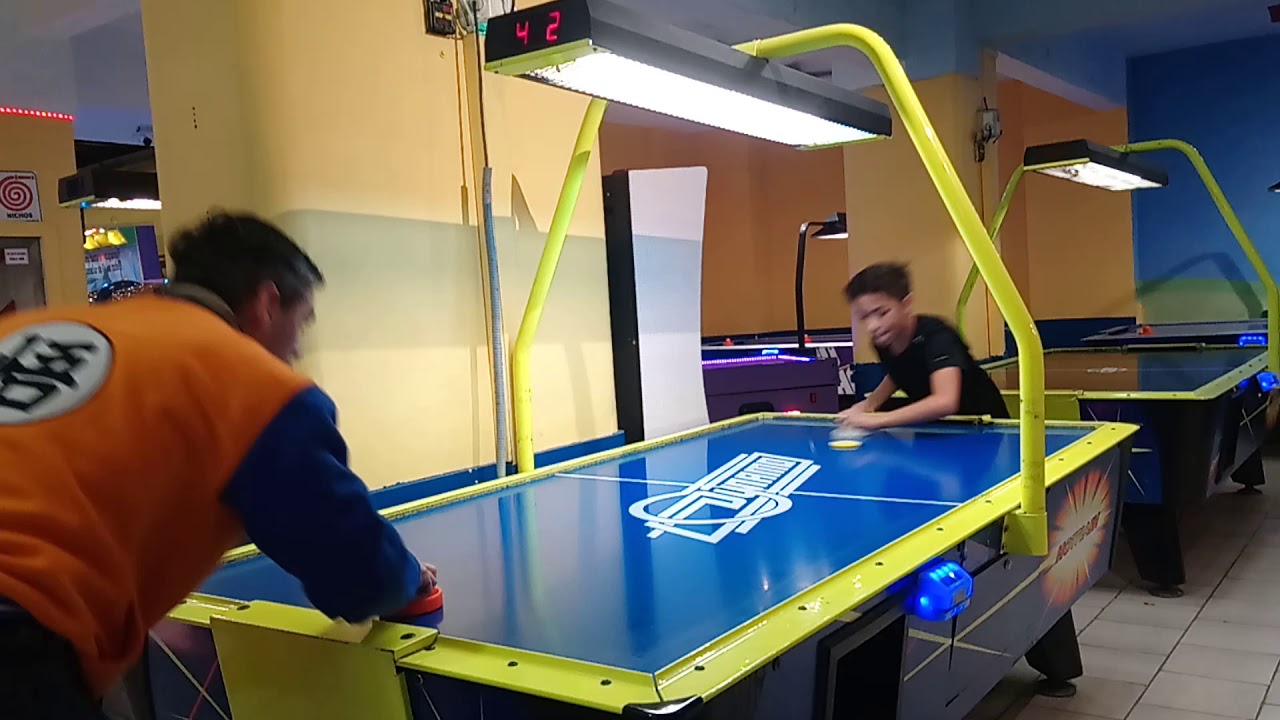 Mini Hockey #tejo #sacoa #mardelplata #arcades #minihockey - YouTube