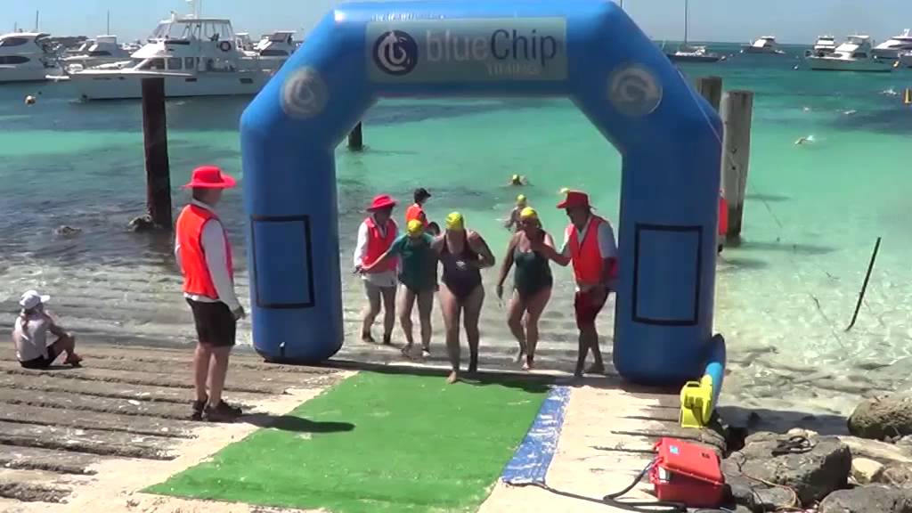 2014 Swim Thru Rottnest - YouTube