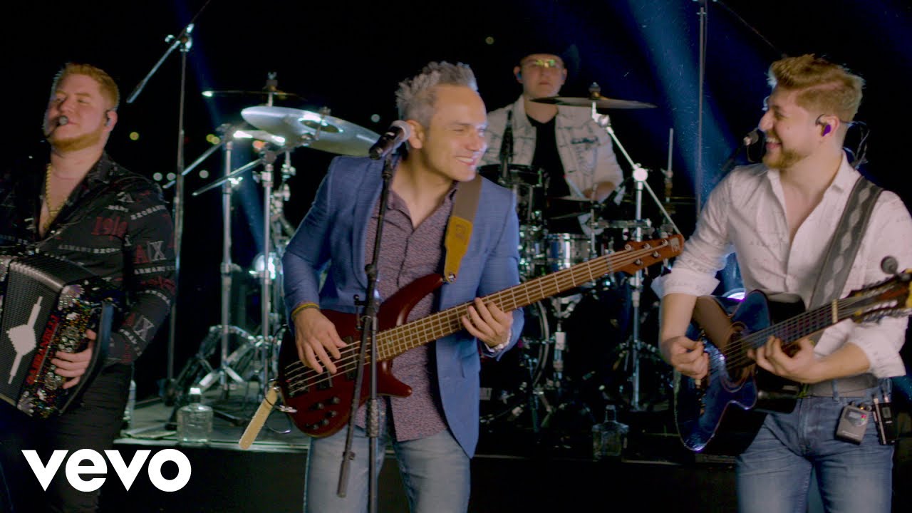 Los Rojos, Grupo Atrako - Sólo Cuando Hay (En Vivo) - YouTube