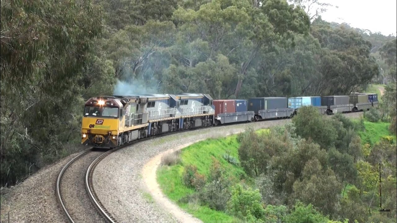 Australian Freight Train - QR National Intermodal in the Adelaide Hills ...