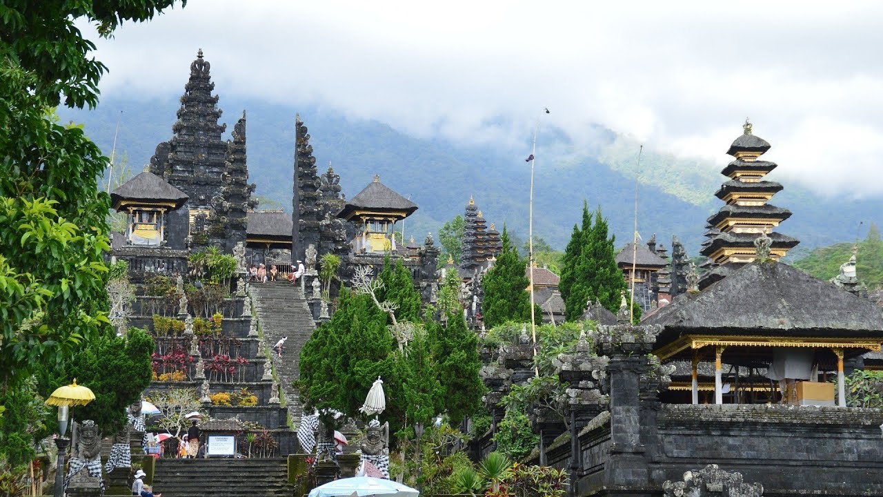 10 Must Visit Places in Bali - YouTube