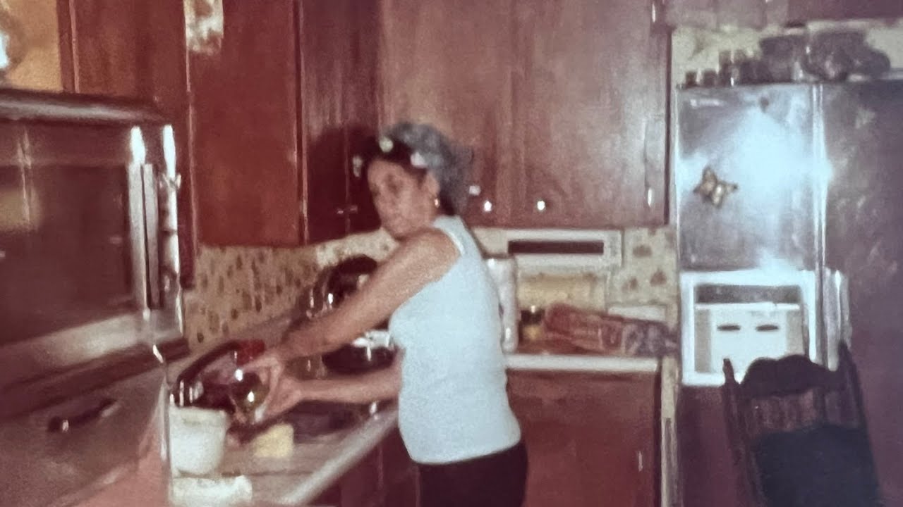 How to make Grandma Vicki’s Pan de Polvo Cookies and a little chat ...