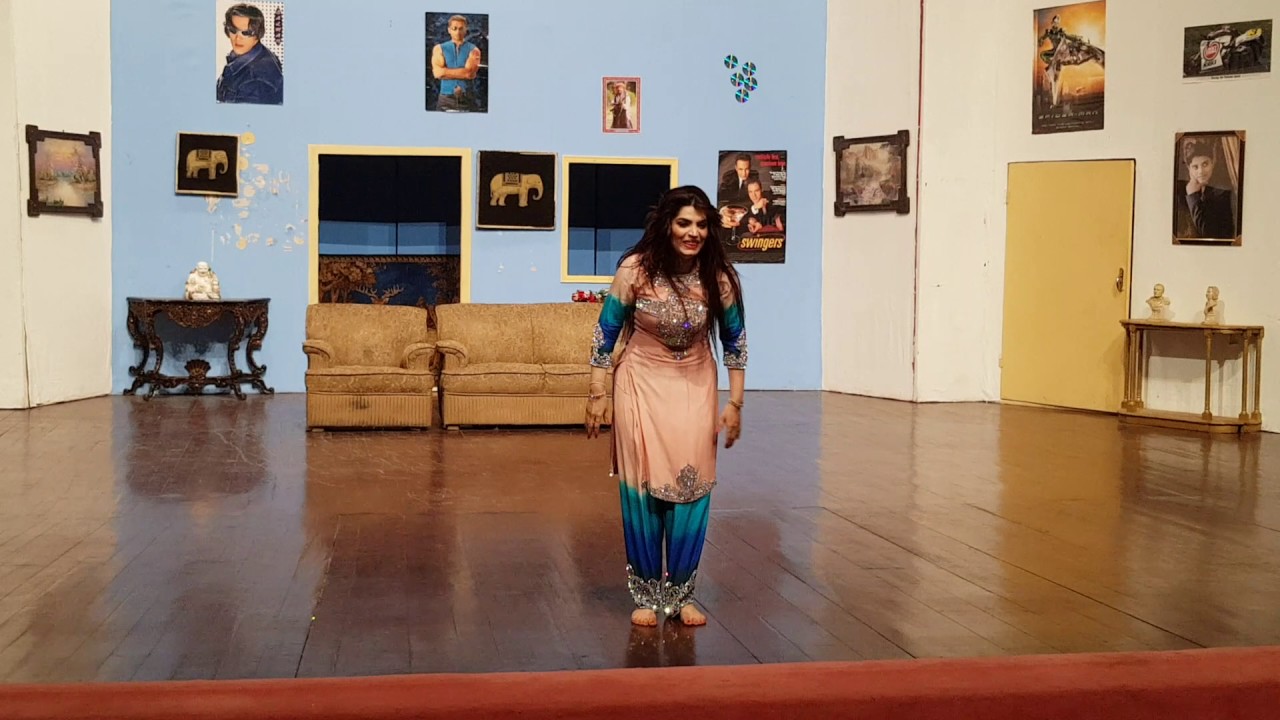 Huma Ali performance ishq di tari - YouTube