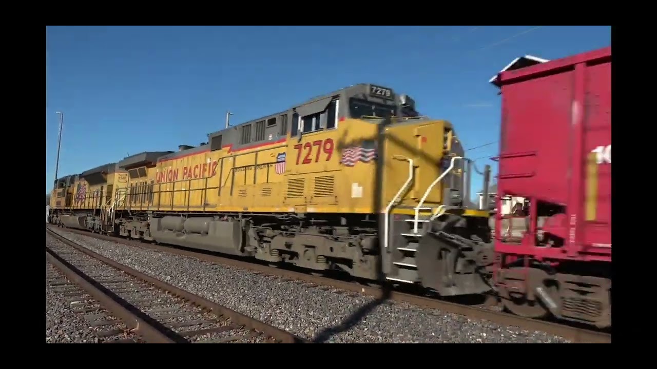 "UNION PACIFIC" HERZOG ROCK TRAIN Going For Refill***!!!! - YouTube