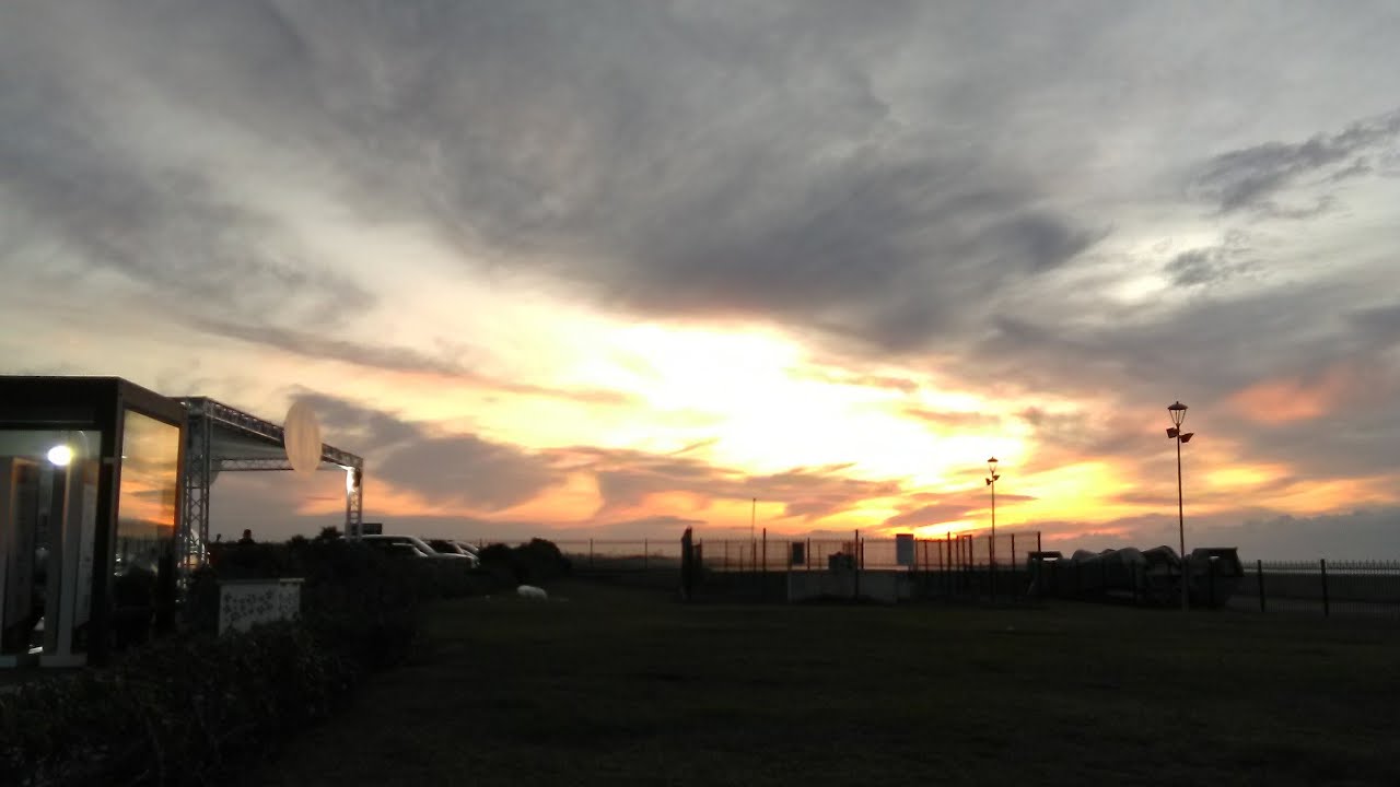 How to decipher the fascinating moments of sunsetting - YouTube