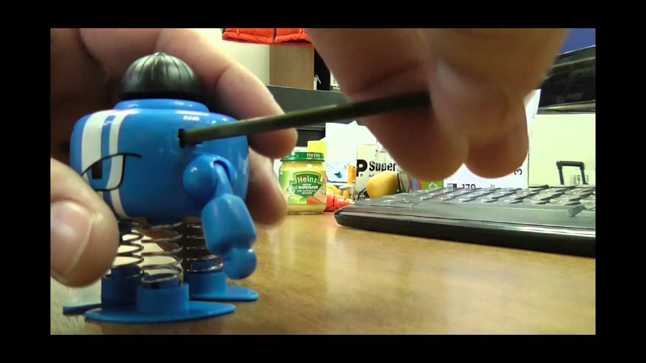 Gyro Botz роботы бойцы игрушка на пружинах - YouTube