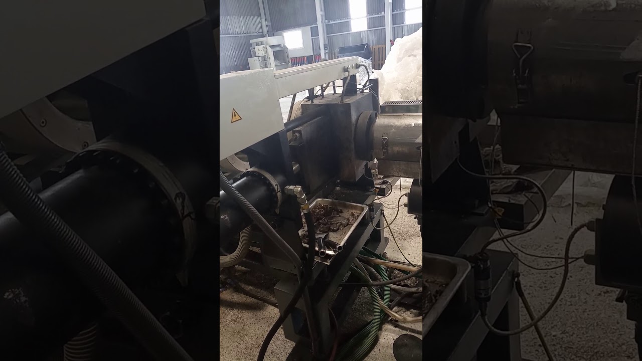 AFG 100 Granuliermaschine 02 (11.7.19) - YouTube