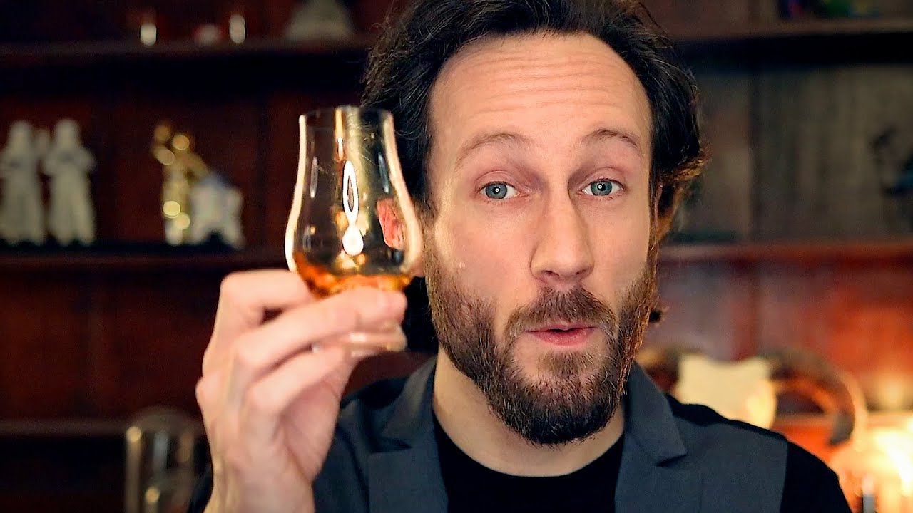 Johnnie Walker Black Label ASMR whiskey sipping, whispering, tapping ...