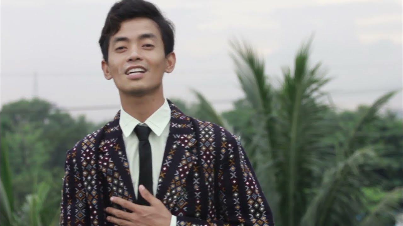 Chi Ze Chi Naw Phu Cover By Nay Min Oo - YouTube