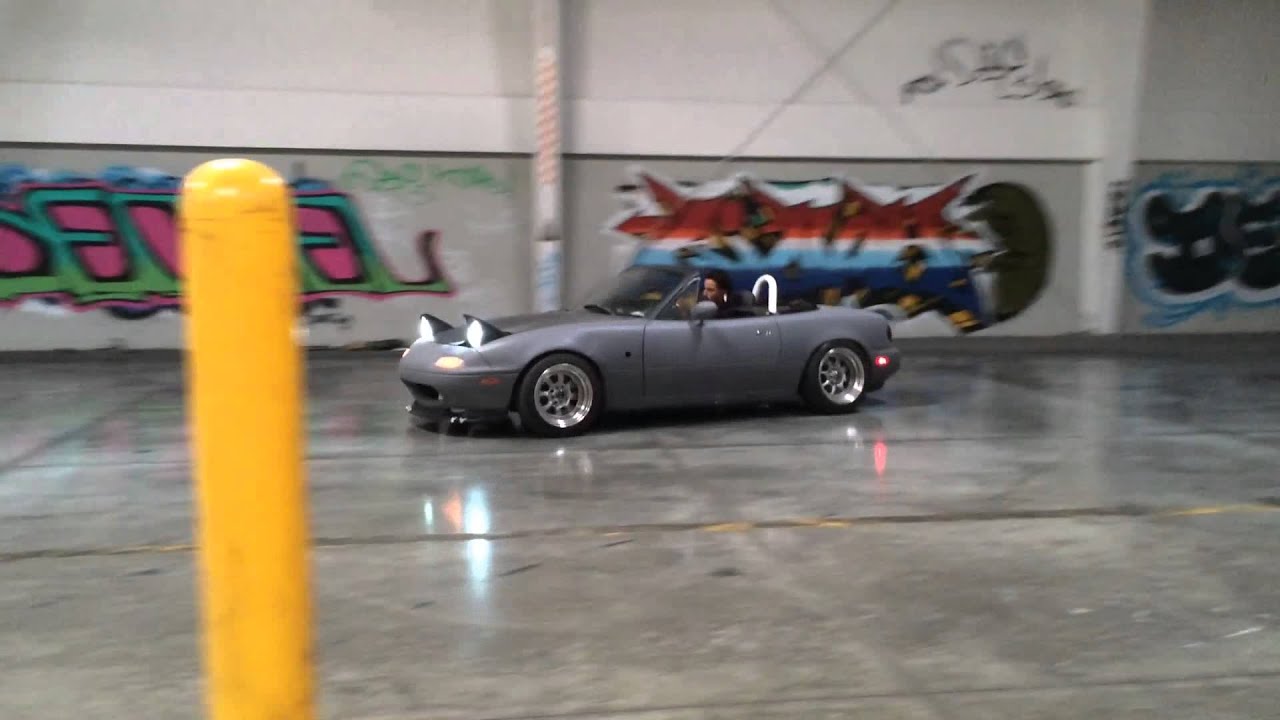 Trying to Drift My Slammed Miata - YouTube