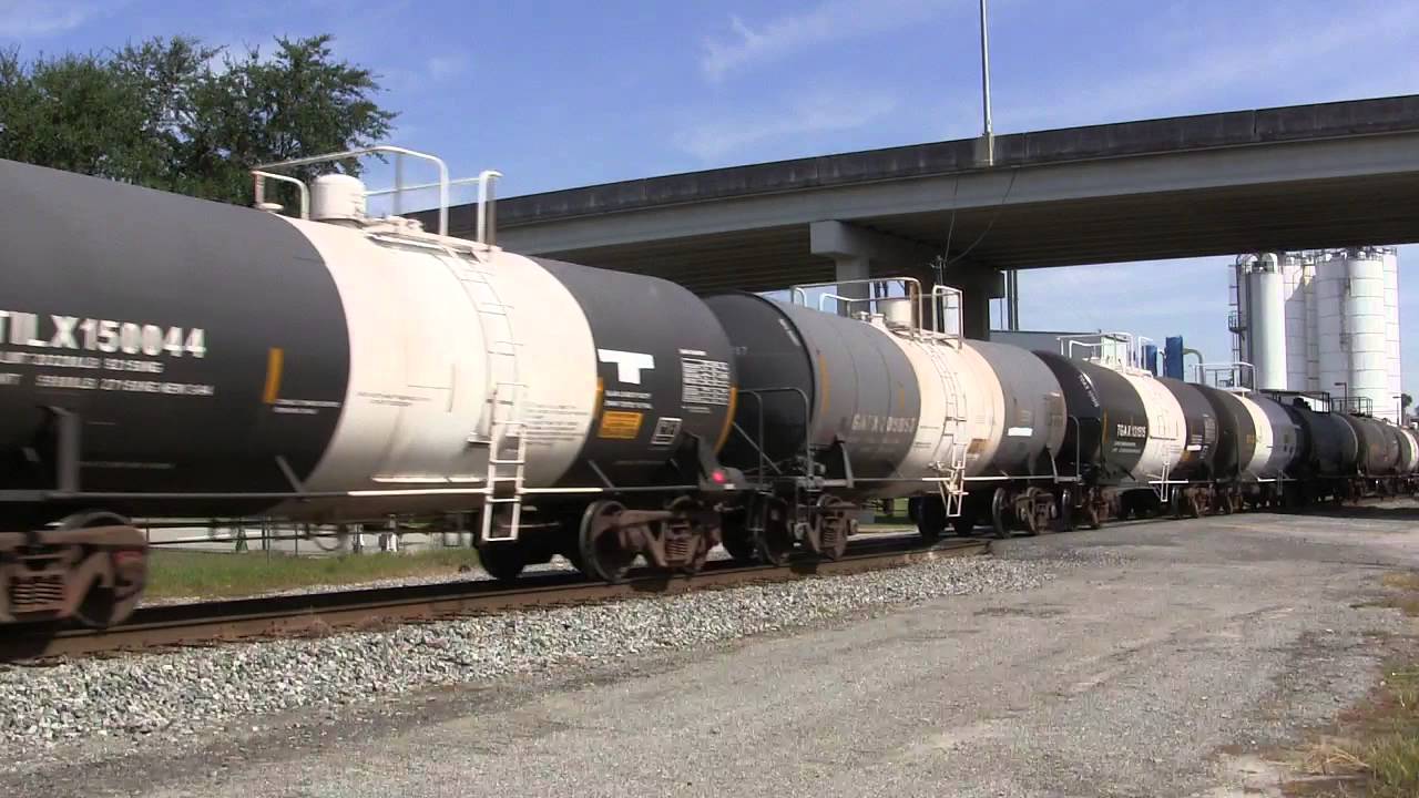 Norfolk Southern G-69 with NS SD40-2 3534, The Green Beast, leading ...