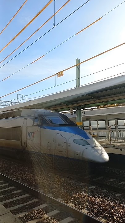 석수역을 통과하는 KTX1 - YouTube