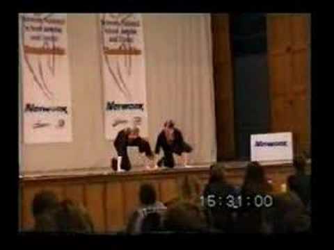 Leone and Sarah 1999 QM Aerobics 40mbs