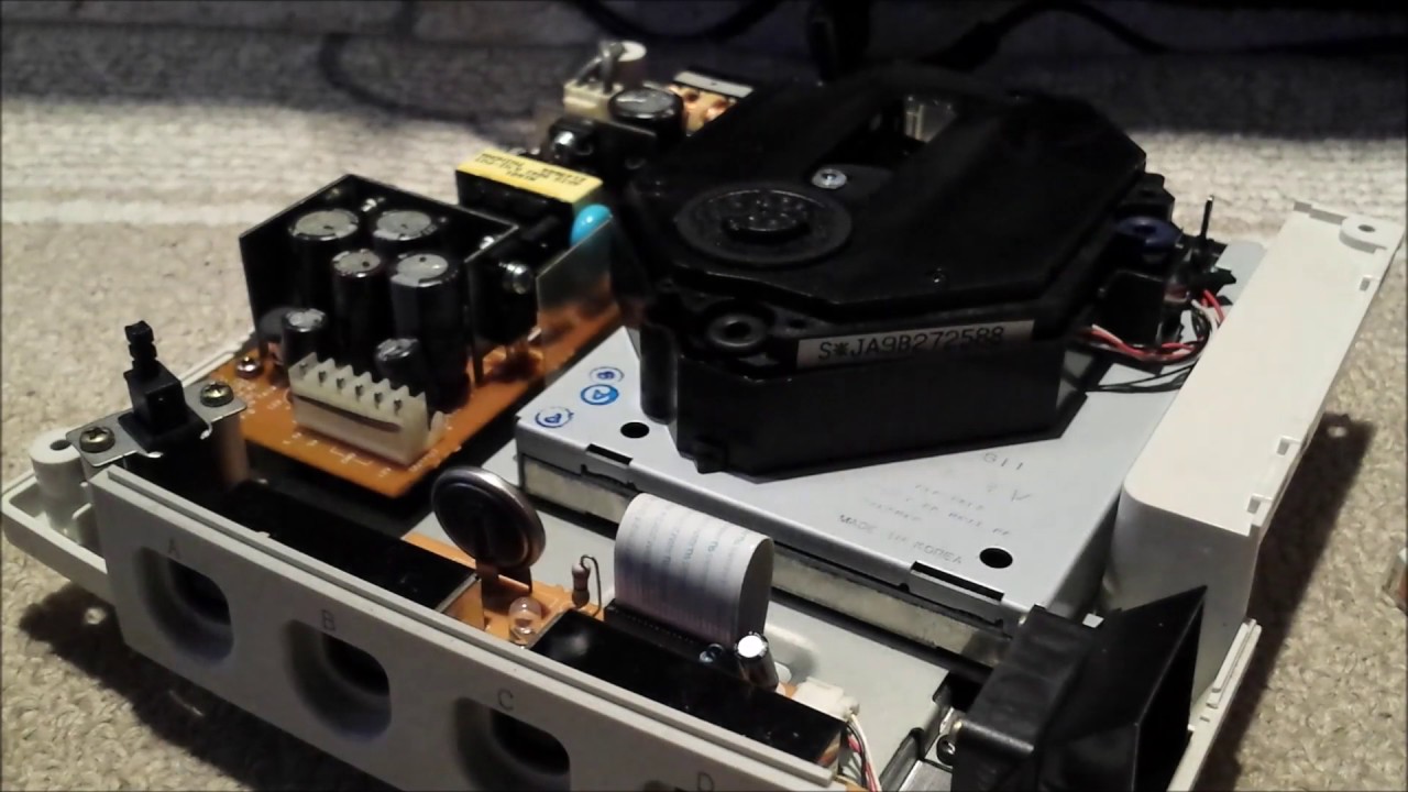 When your Dreamcast Wont Read Disks Pot adjustments - YouTube
