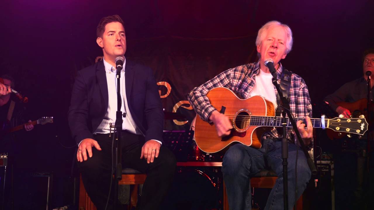 Simon Casey & Ray Lynam - As She's Walking Away - YouTube