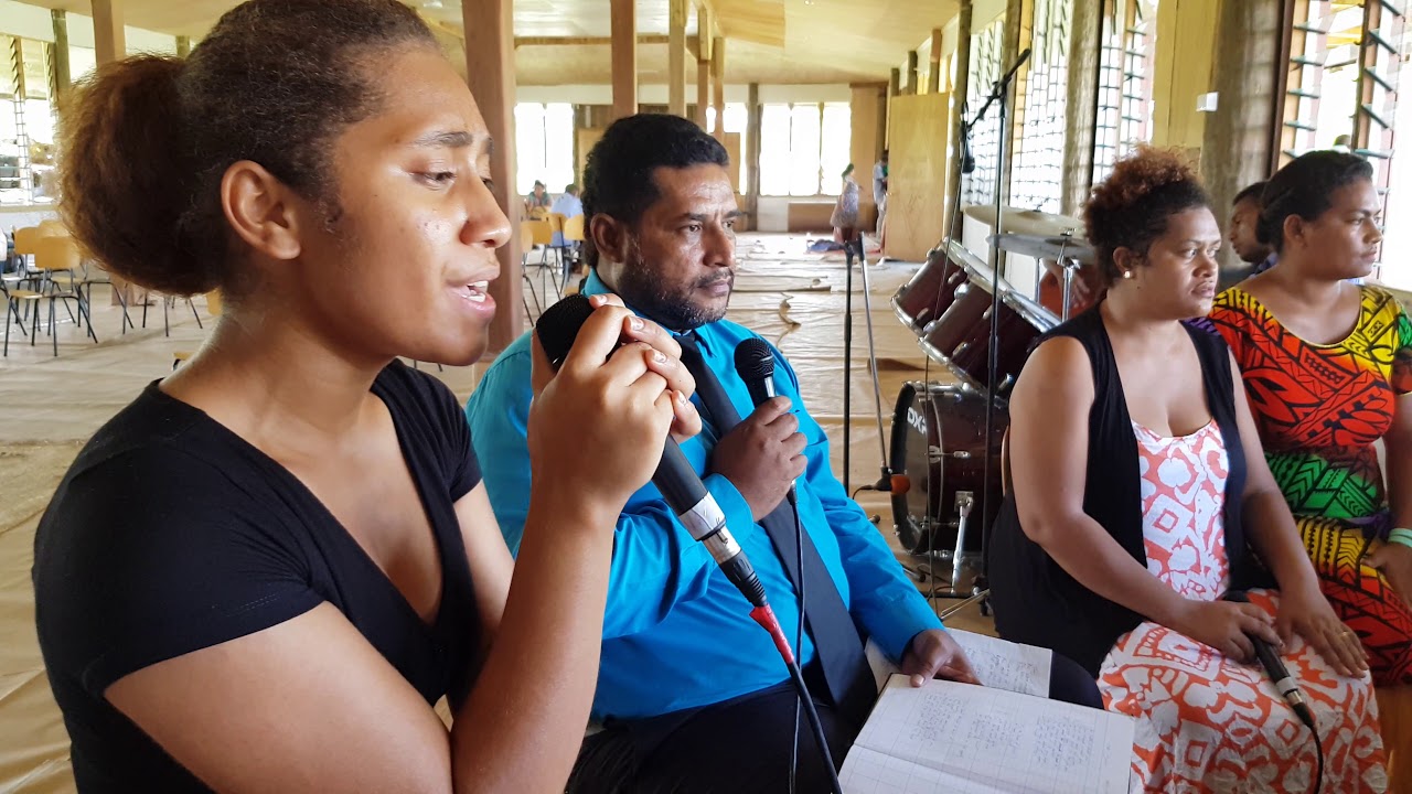 Laisa Meo with Lautoka Revival fellowship - YouTube
