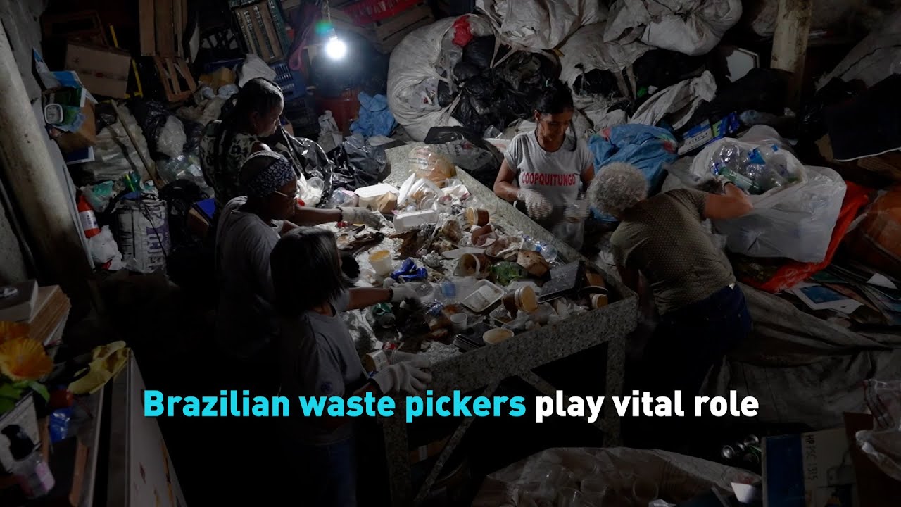 Brazilian waste pickers play vital role - YouTube