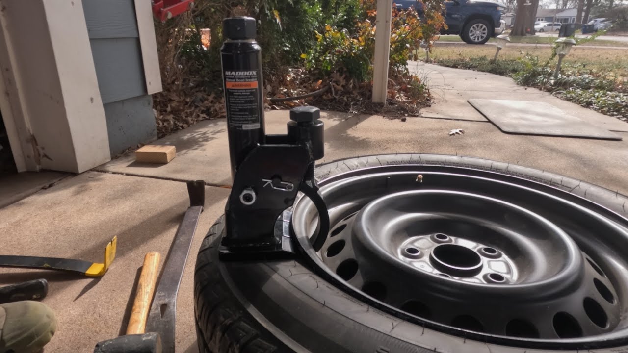 Maddox Manual Bead Breaker - YouTube