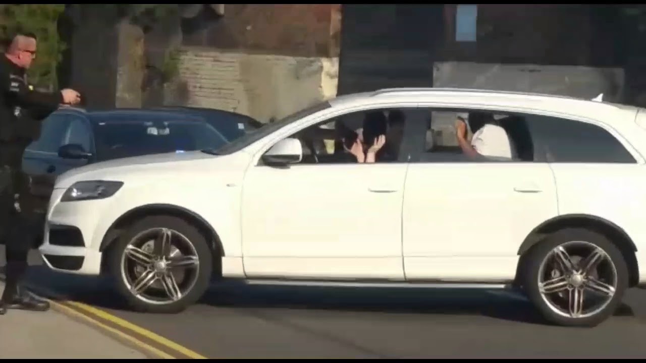 UK ARMED POLICE BLOCK AUDI AT GUN POINT - BIRMINGHAM GHETTO ALUM ROCK ...