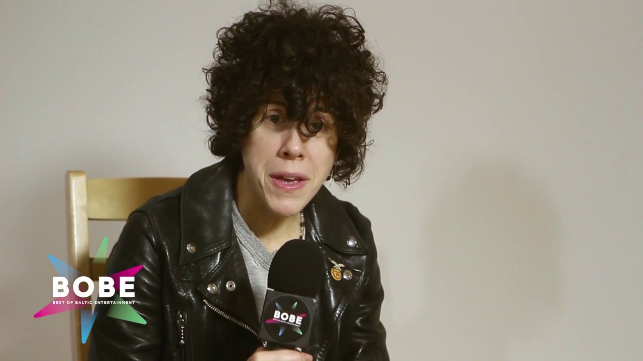 Find Out What LP Does Before Gigs & What Would Be The Thing She Would ...