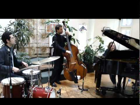 Myra Murphy Trio So Nice to Come Home To.wmv - YouTube