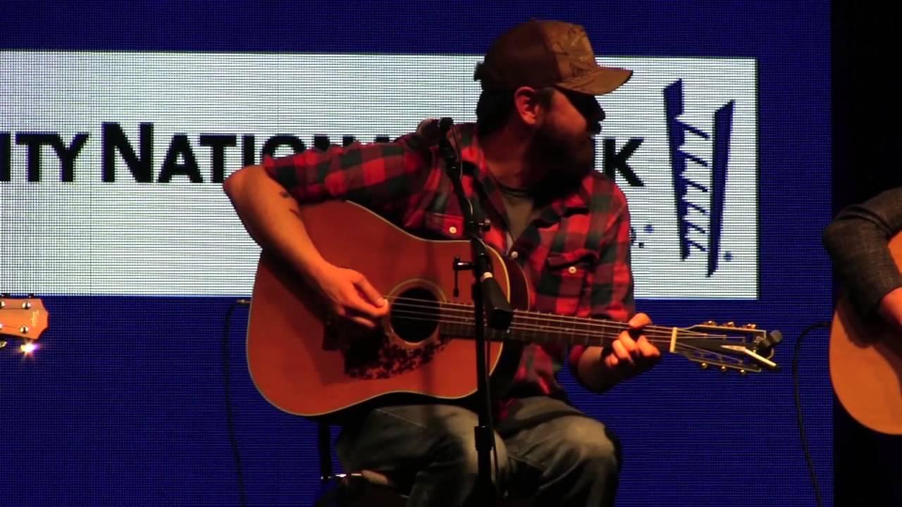 Jonathan Singleton - Why Don't We Just Dance, WCRS Live 2013, Nashville - YouTube