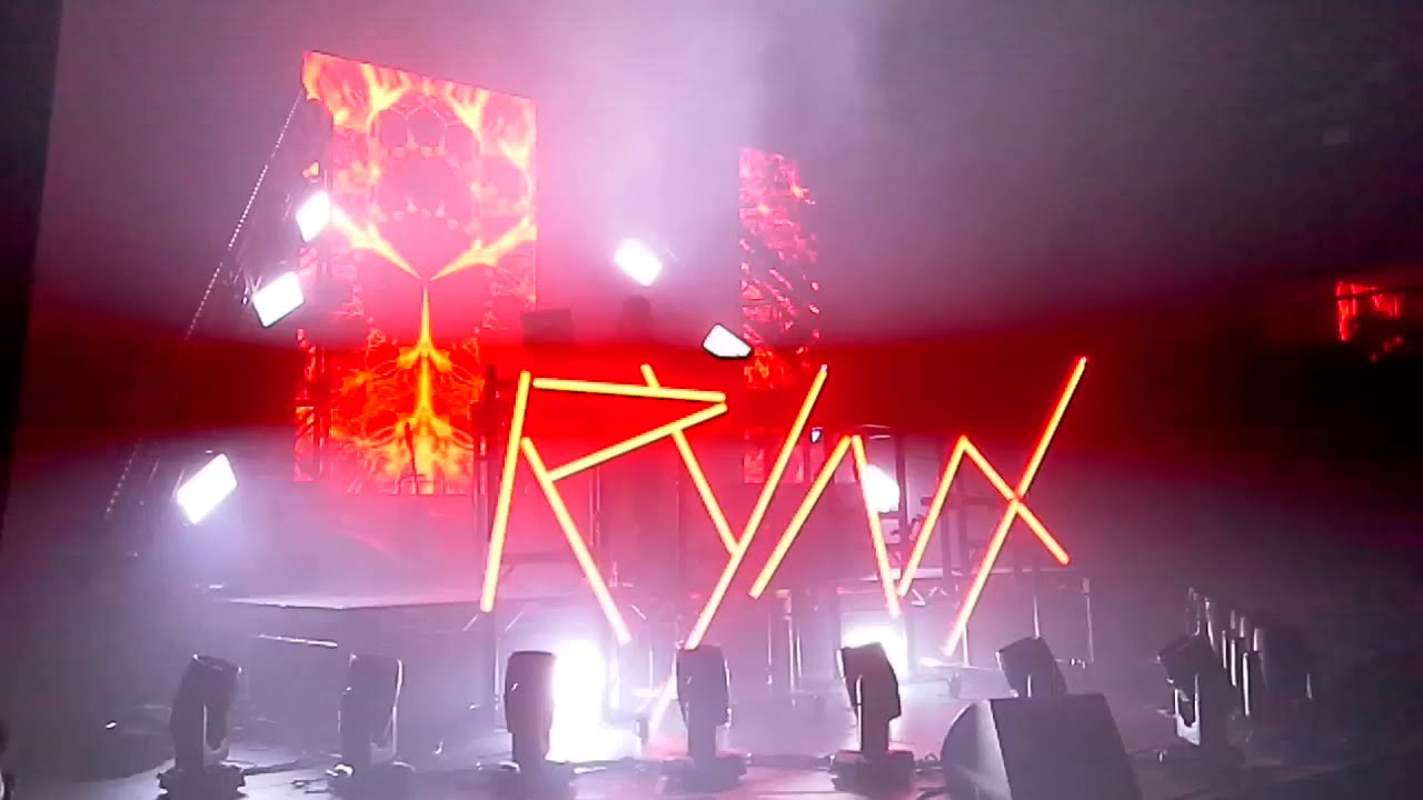 😁 Vanoss AKA RYNX Preforms in L.A😁 - YouTube