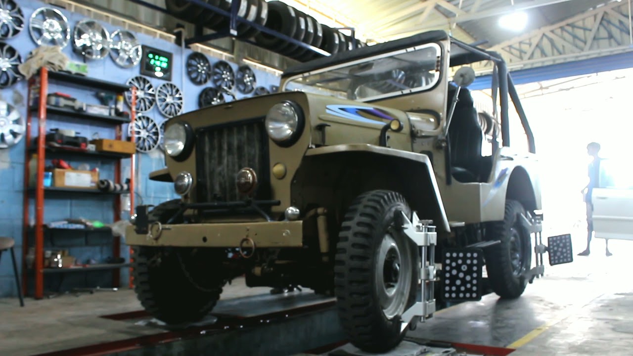 Wheel Alignment - Jeep - YouTube