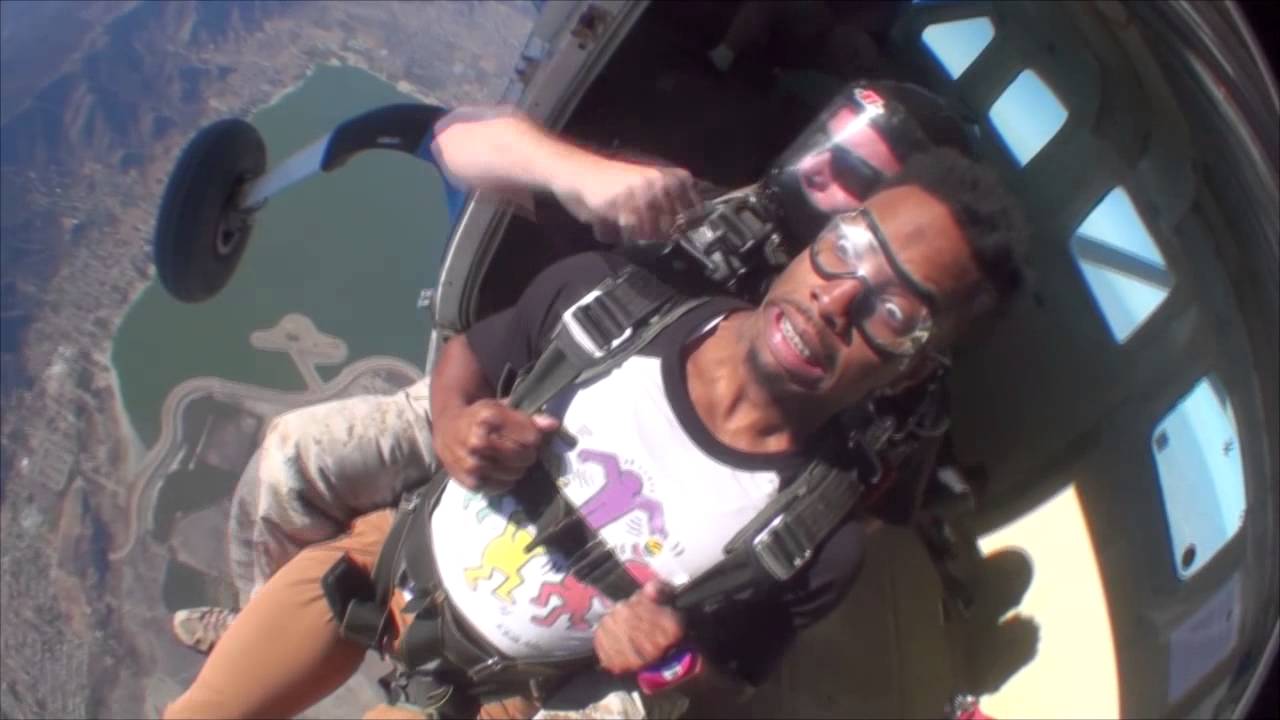 Ronald Hodge SKYDIVES!!! - YouTube