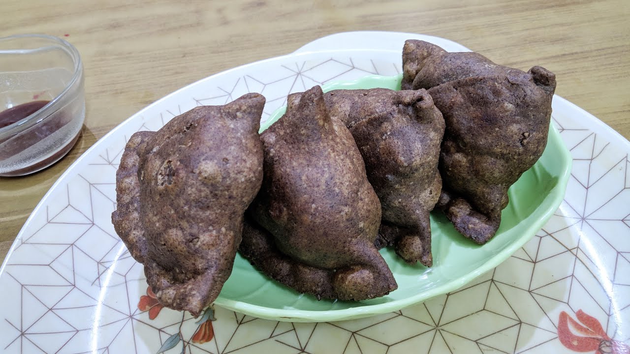 Uttarakhand Mandua Ke Samosa, Ragi Ke Atte Ke Samosa, Pahadi Samosa ...