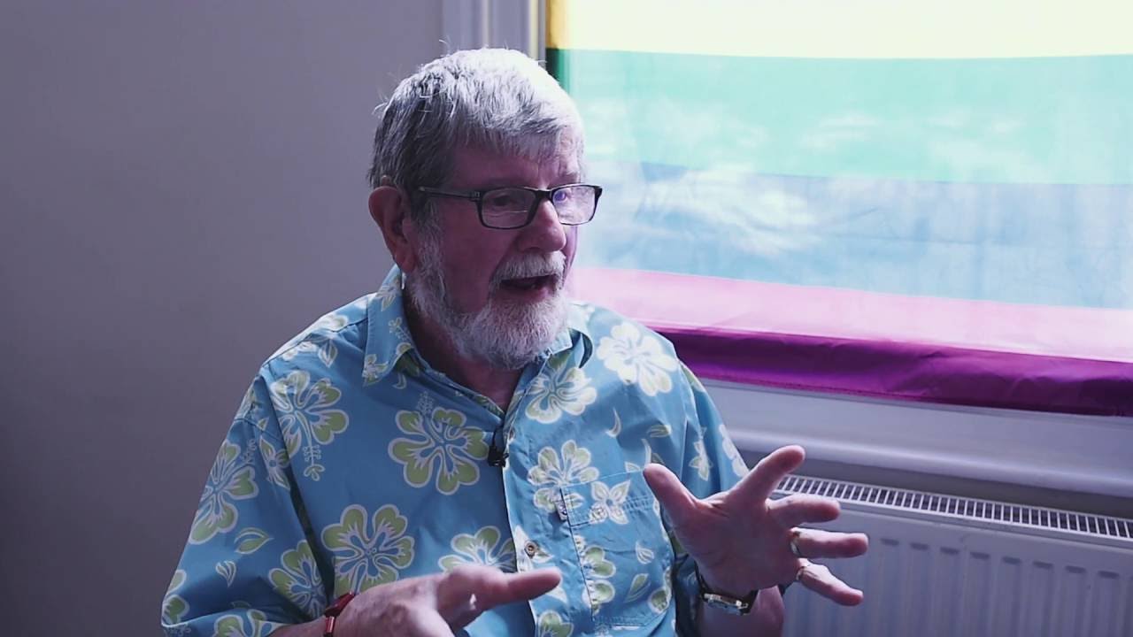 Richard Harries – performance poet - YouTube