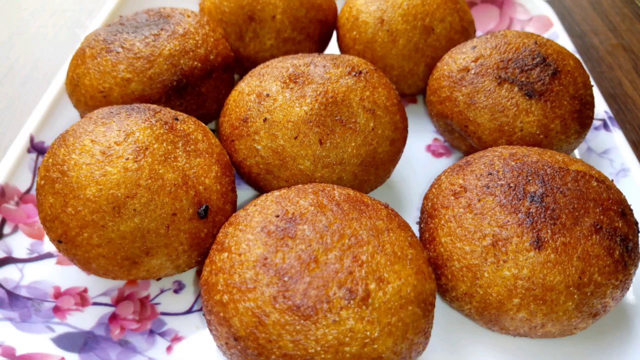 ଆମ ଓଡ଼ିଶା ଷ୍ଟାଇଲ୍ ସୁଜି ମଣ୍ଡା / Suji Kakara In Odia || Odisha Style ...