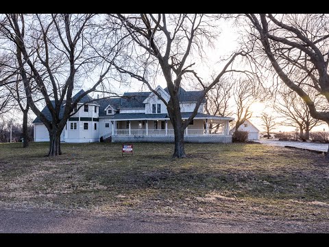 FARWELL NEBRASKA VICTORIAN HOUSE FOR SALE - YouTube