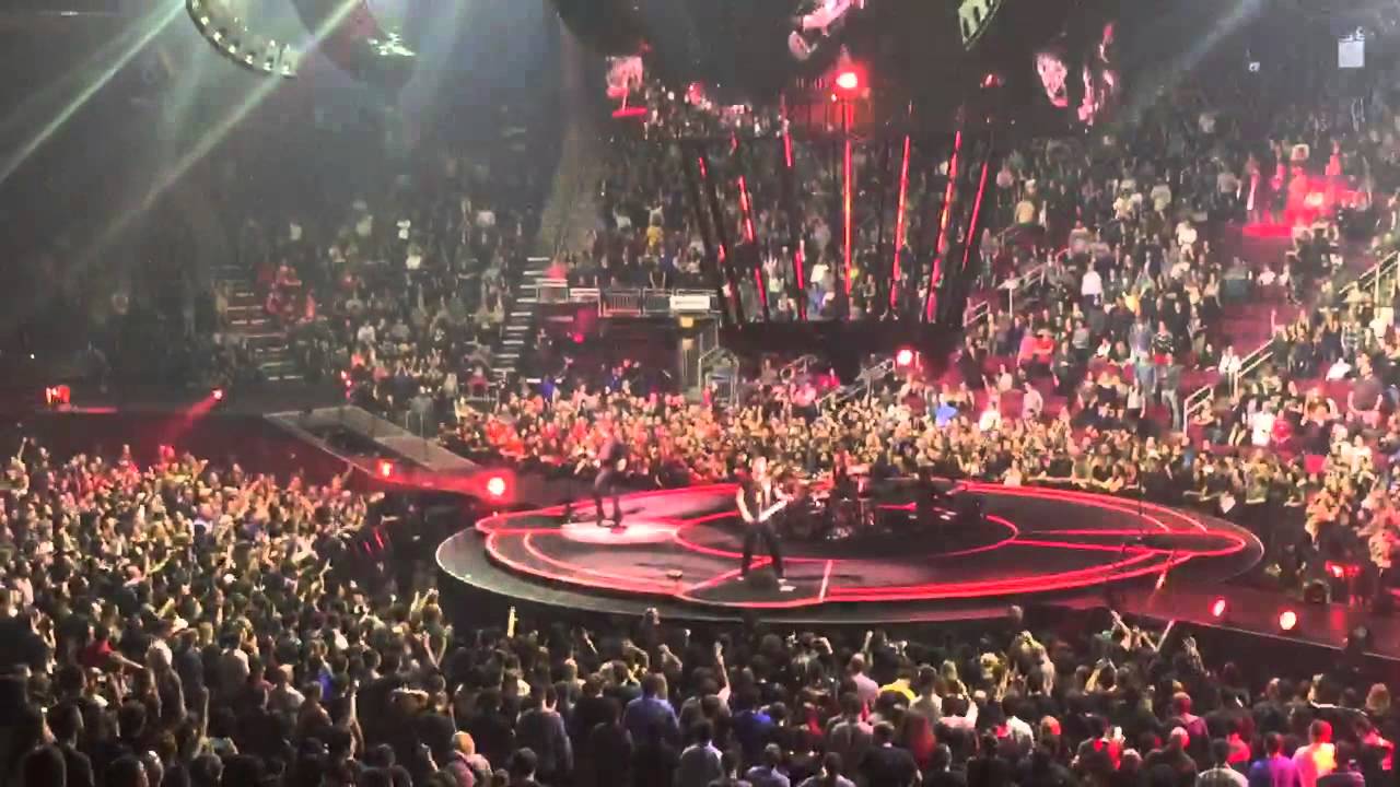Muse - Mercy (Drones Tour Live Houston) - YouTube