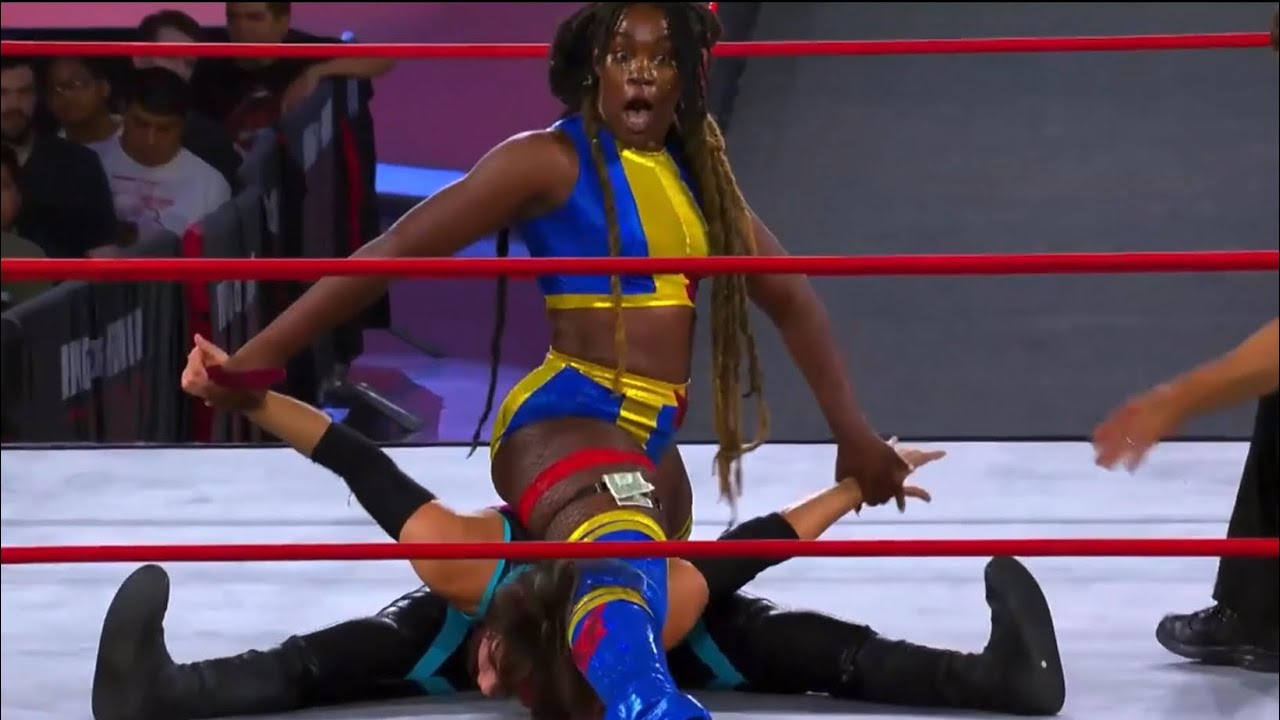 Trish Adora vs Erica Leigh #wrestling #womenswrestling - YouTube