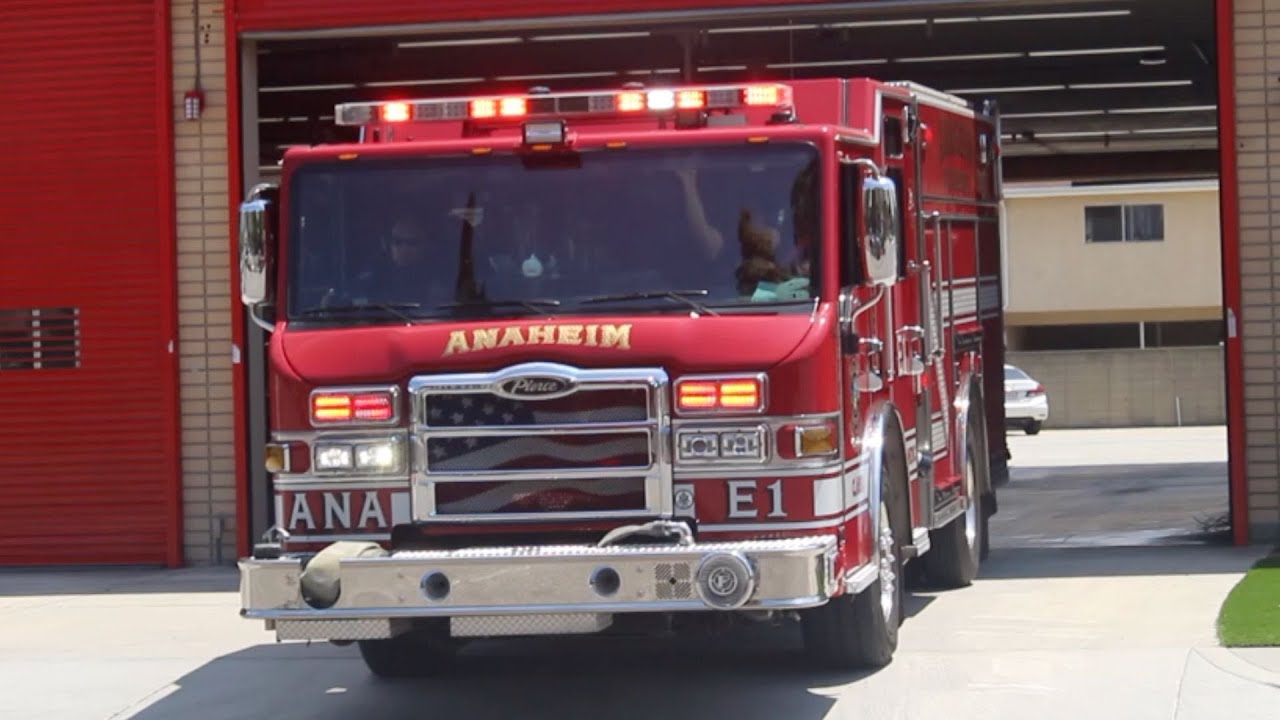 Anaheim Fire and Rescue Engine 1 responding - YouTube