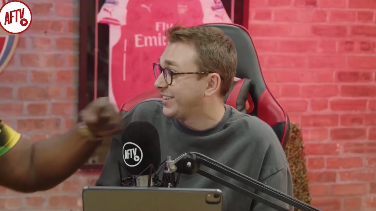 James starts sh*tting it when Robbie raises his voice - YouTube