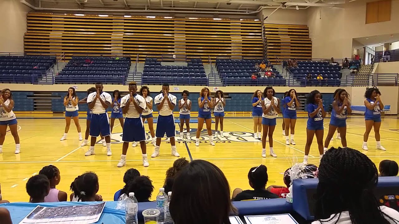 FSU Cheer Phi Smoov 2015 Camp Performance - Pt. 2 - YouTube