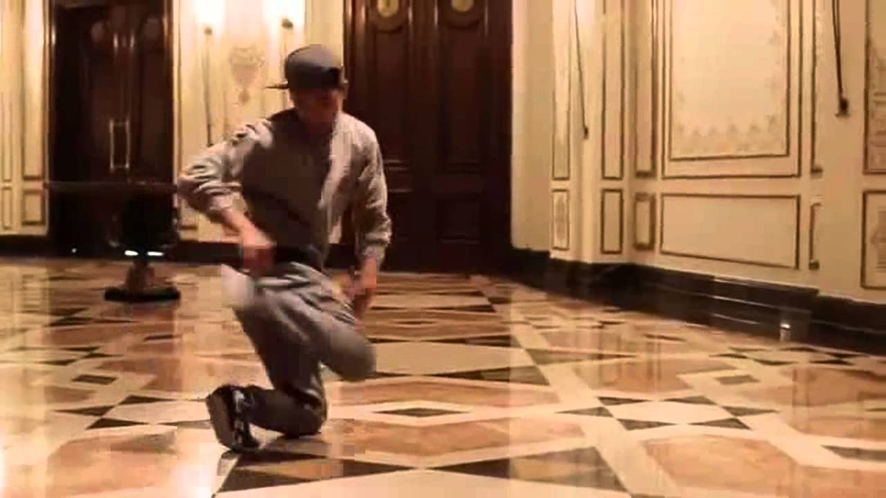 Bboy Ronnie - Footwork - 2015 - YouTube