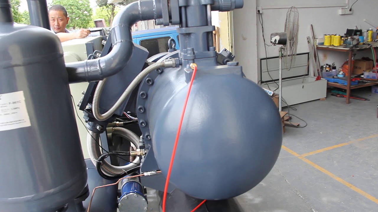 screw cooled chiller use for injection moulding machine - YouTube