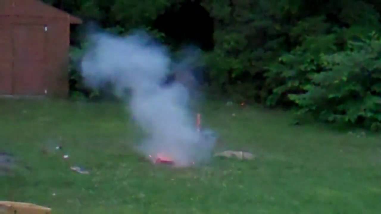 2000 pack of firecrackers - YouTube