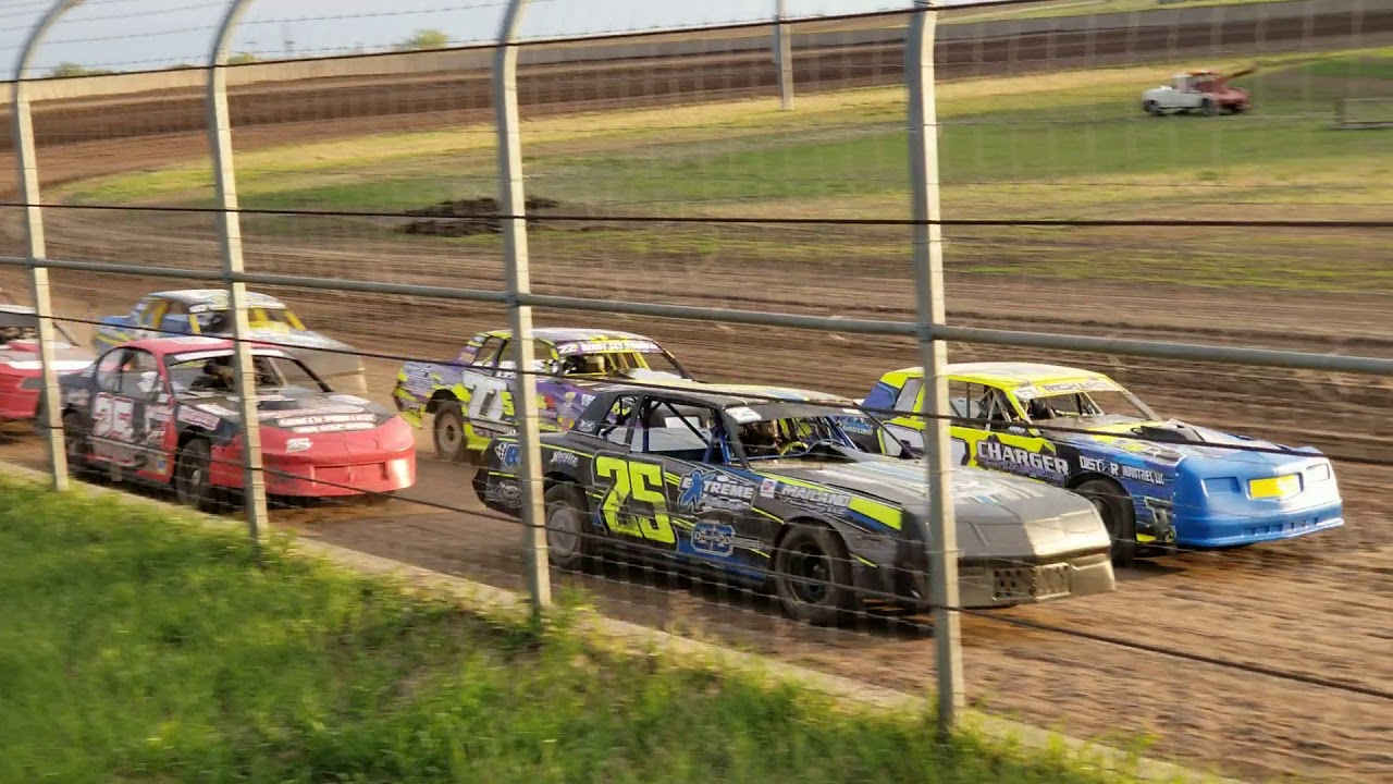 5-4-19 Junction Motor Speedway Stock Car Heat Kyle Dumpert - YouTube