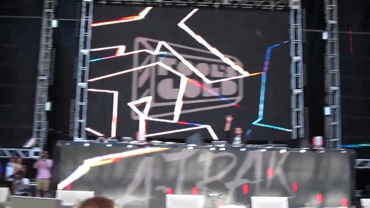 [HD] Zedd @ Ultra Music Festival 2012 (14): Day 2 [15] - YouTube